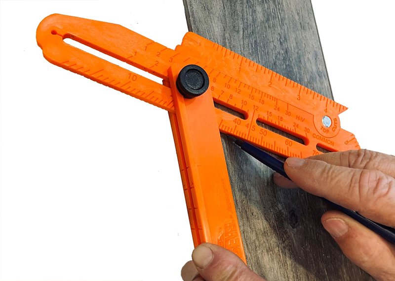 Swanson : Larry The Locksmith